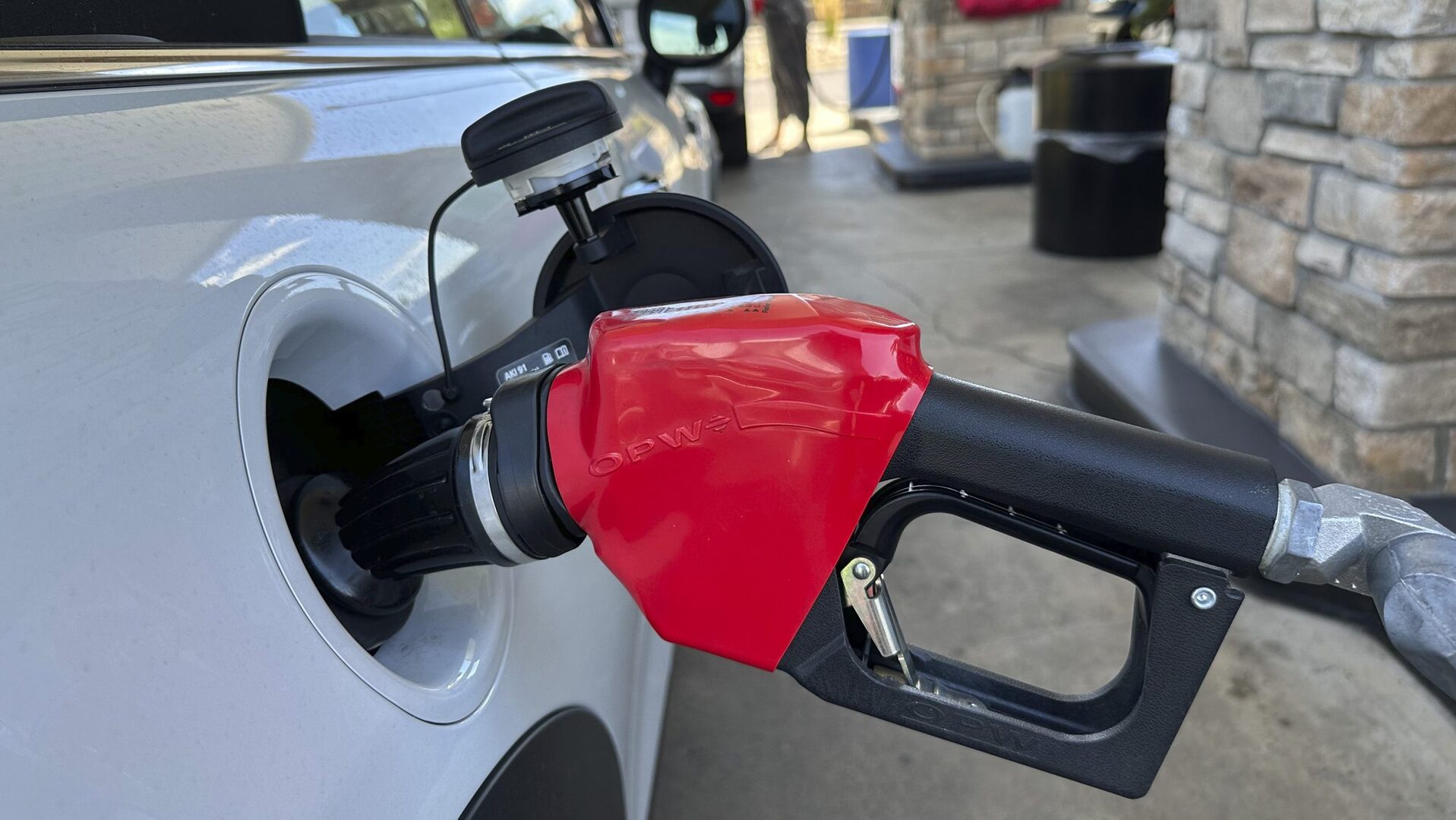 How long Toronto, GTA gas prices are expected to remain low?