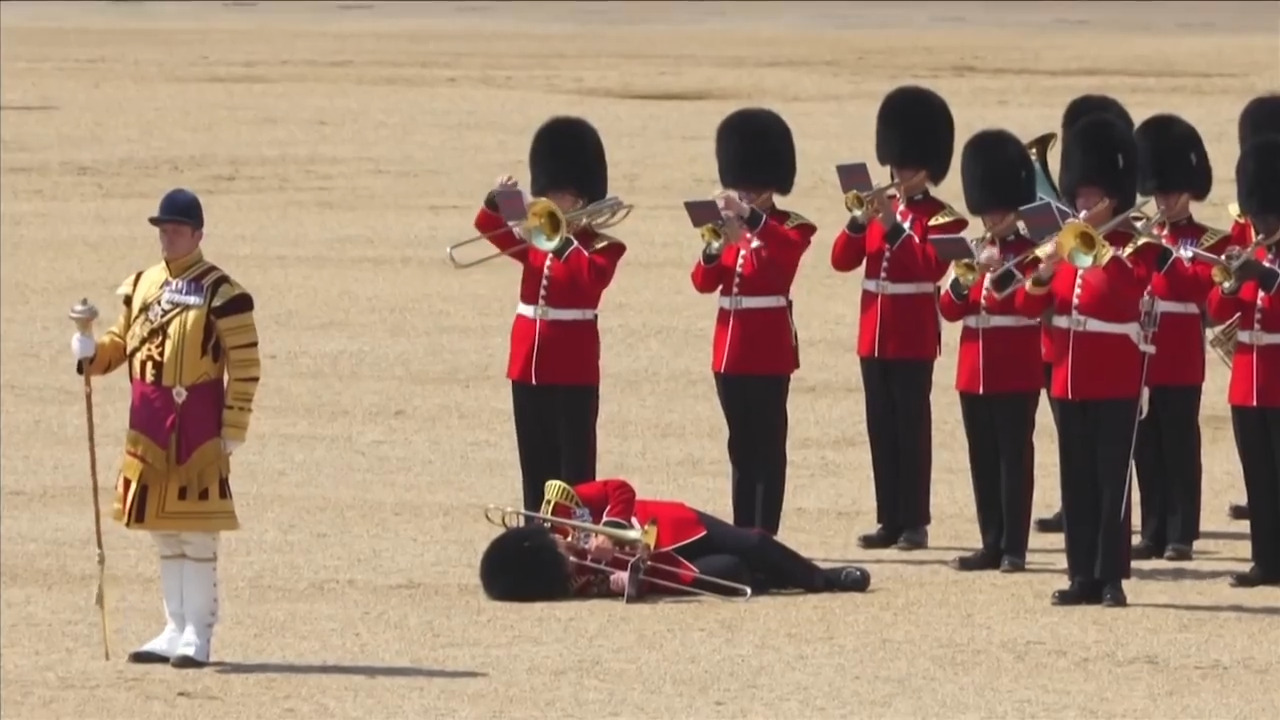 WATCH: British royal guard members collapse during King's birthday ...