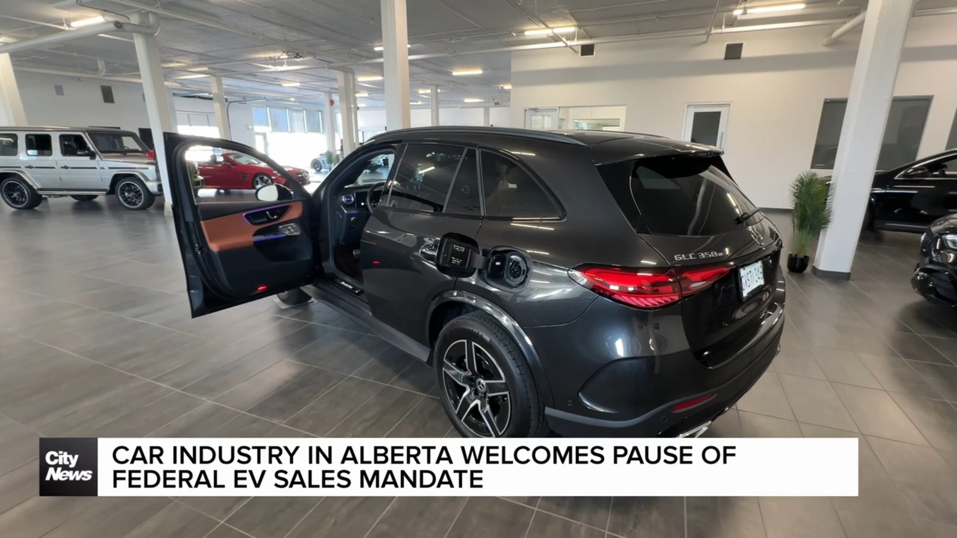 Jeromy Farkas officially enters Calgary's mayoral race