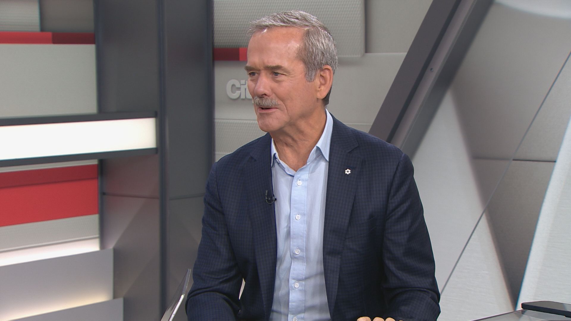 Chris Hadfield takes from real-life events in new thriller sci-fi novel ...