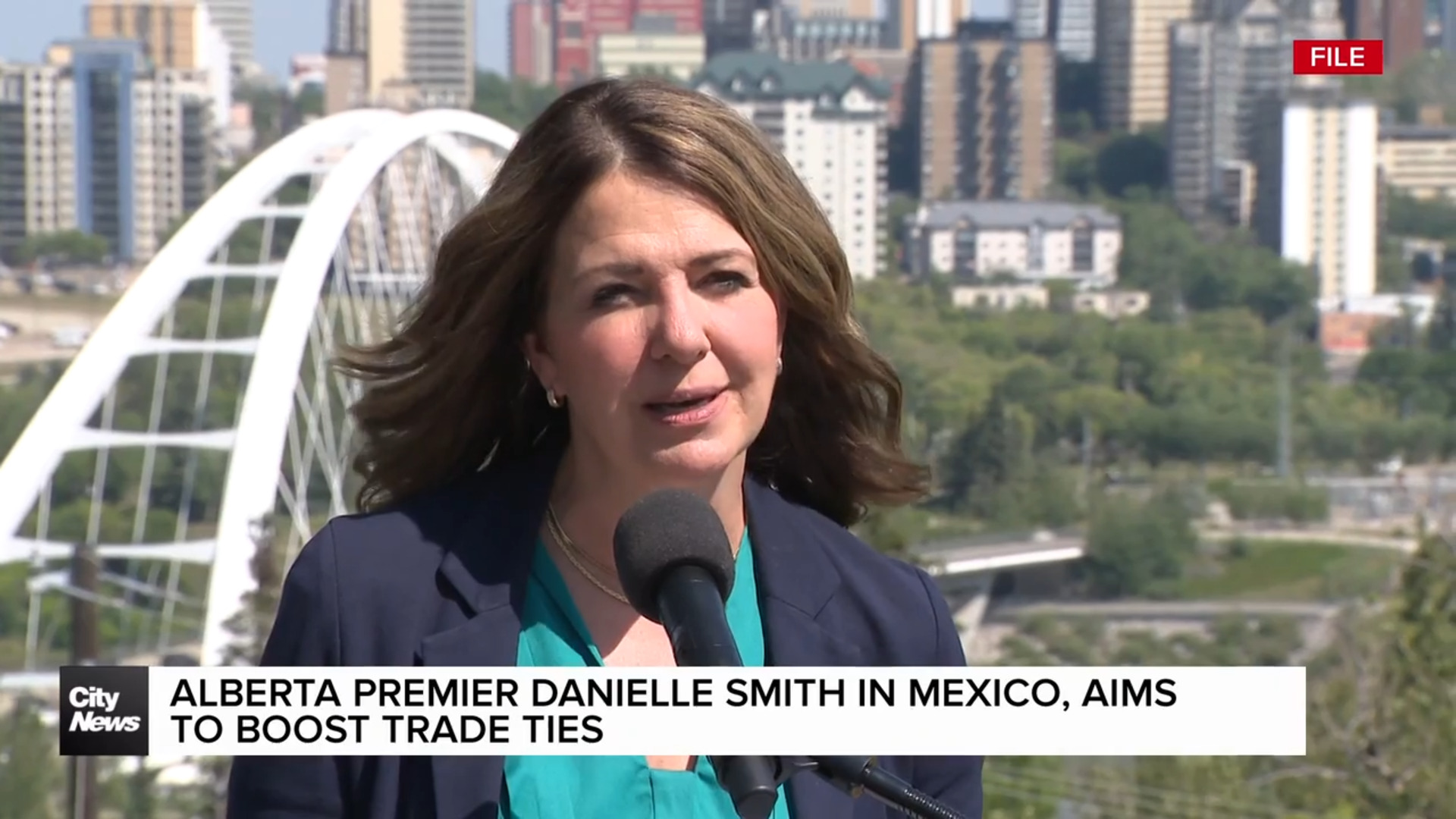 Alberta Premier Danielle Smith in Mexico, aims to boost trade ties