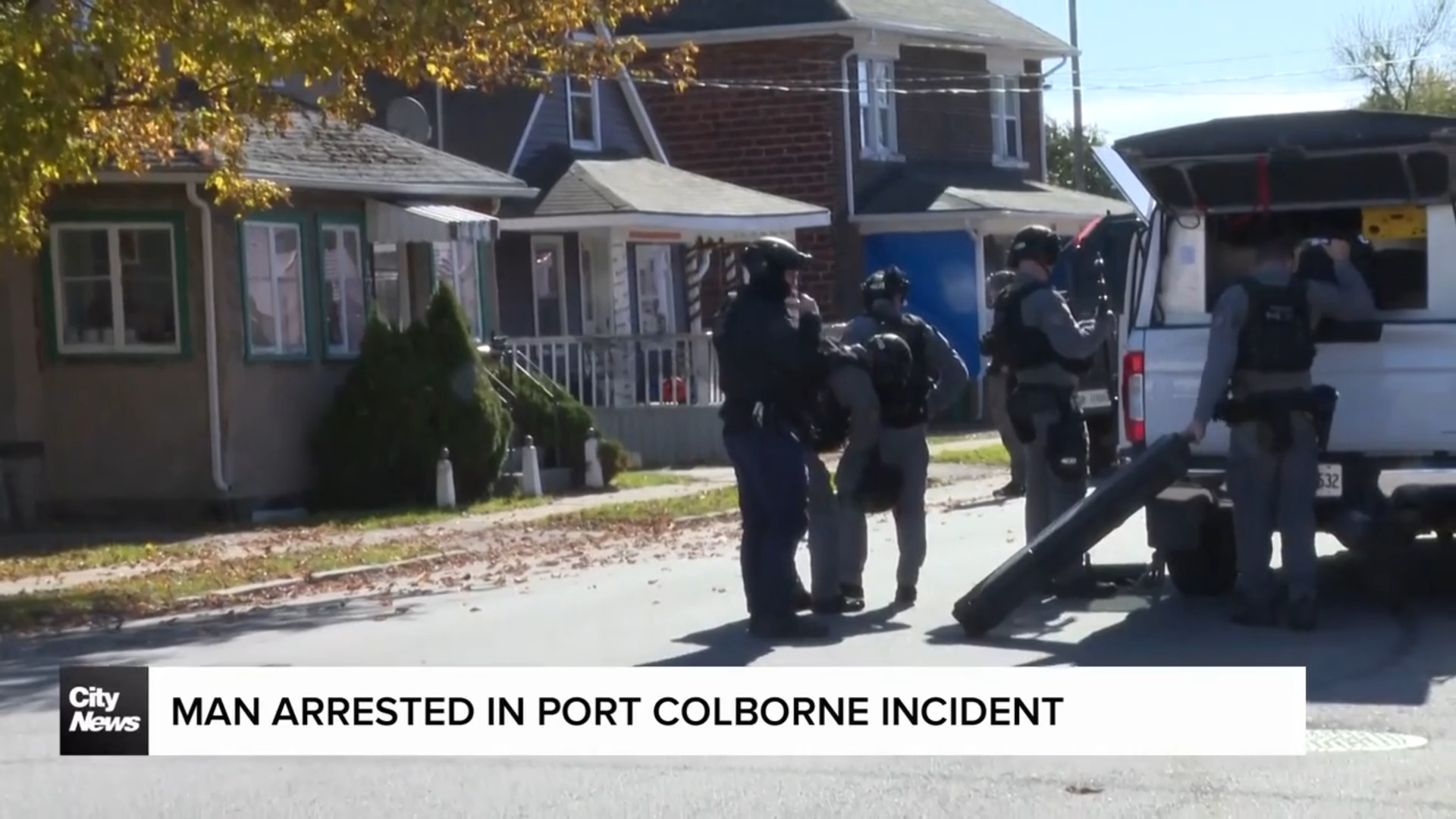 Police lock down Port Colborne neighbourhood in hours-long standoff