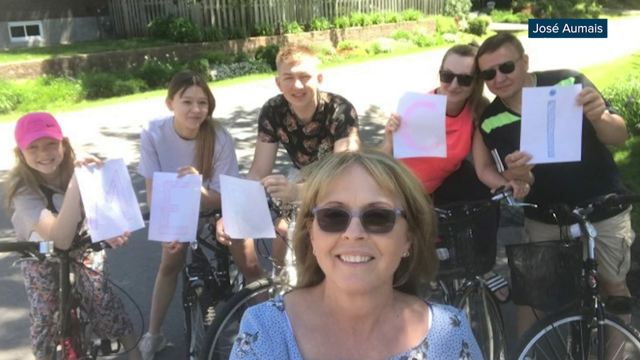 Quebec woman hosts Ukrainian family of five who fled the war