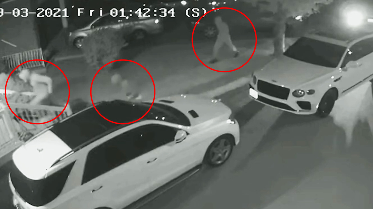 5 armed suspects caught on camera after Mississauga home invasion