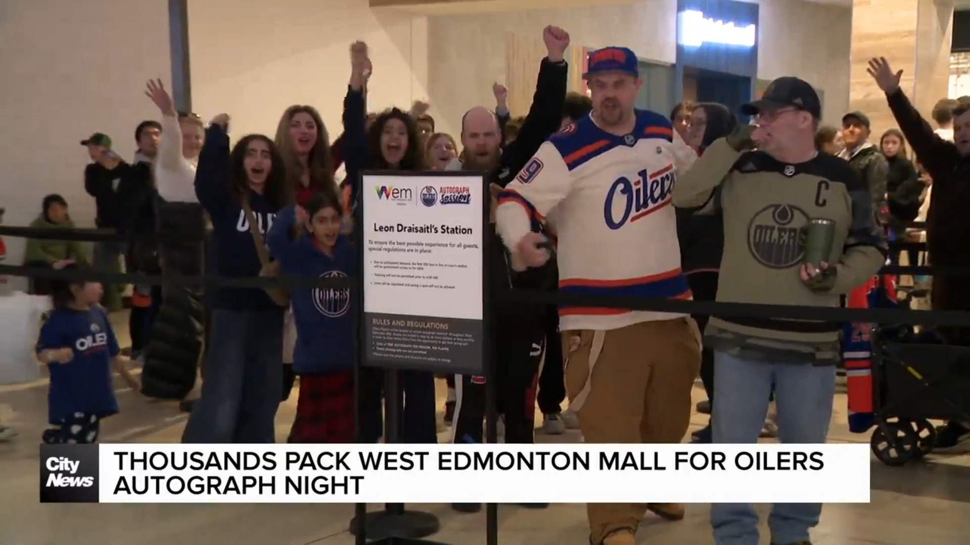 West Edmonton Mall packed for annual Oilers Autograph Night