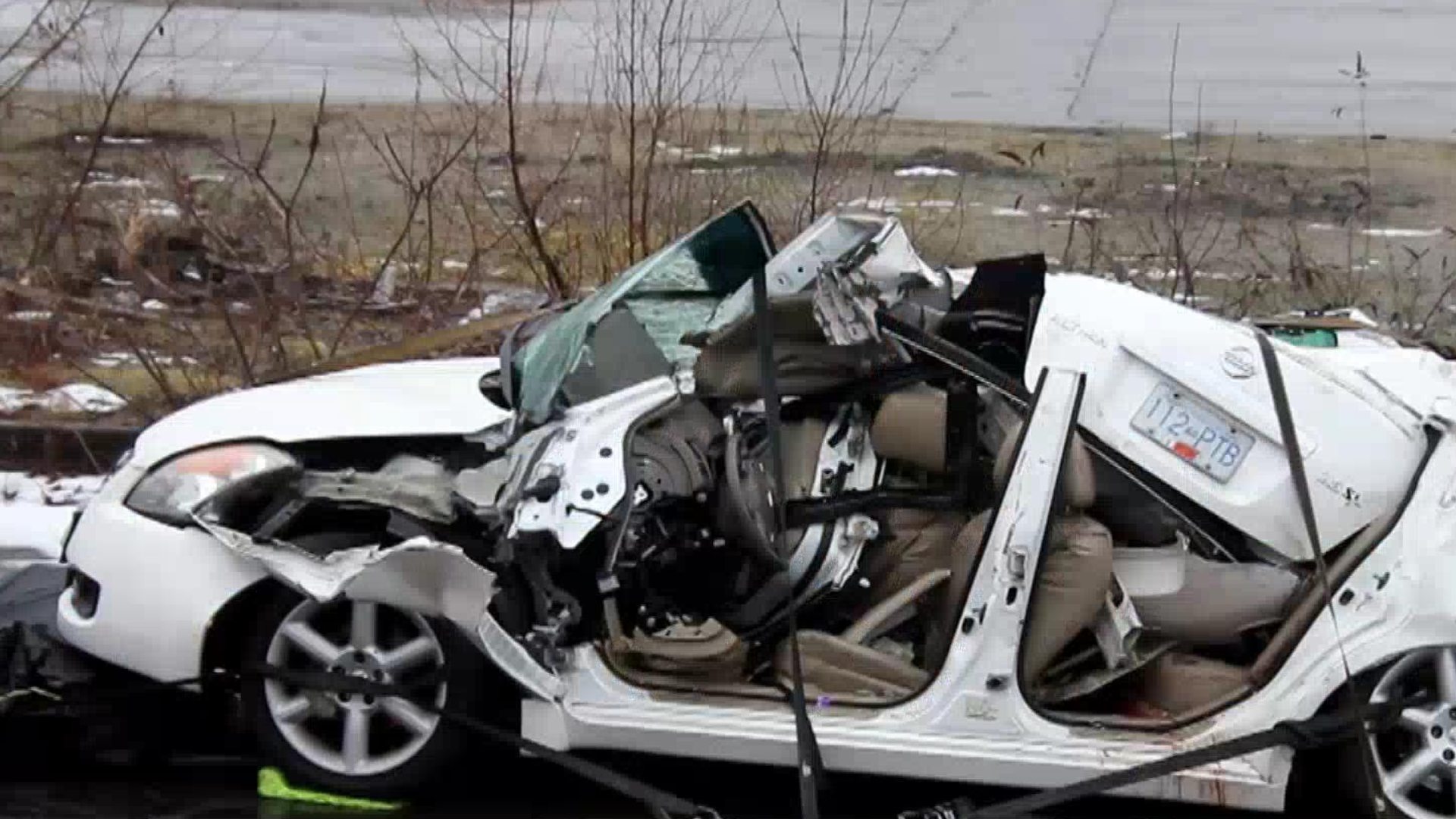 Maple Ridge 2-car crash sends 5 to hospital