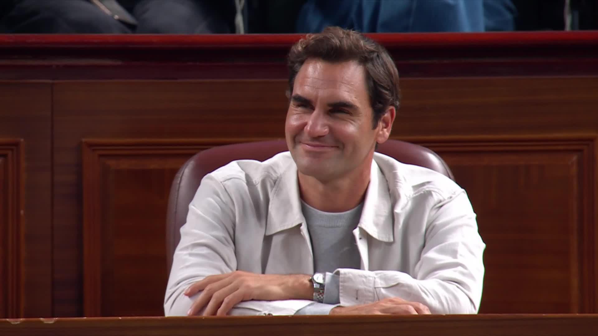 Roger is in the house! Federer watches the Shanghai final courtside ...