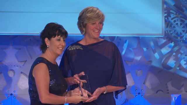 Nancy Henderson Presents the 2015 Ellen Griffin Award to Dana Rader ...