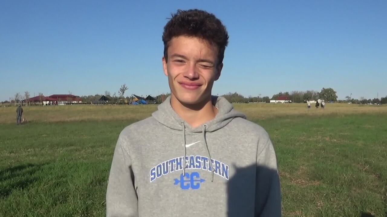 DyeStat.com - Videos - Gabe Fendel placed 2nd in 14:47 - IHSAA ...