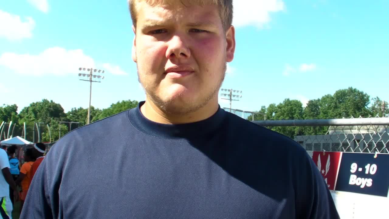 DyeStat.com - Videos - Deakin Volz IB Pole Vault 1st - USA Youth ...