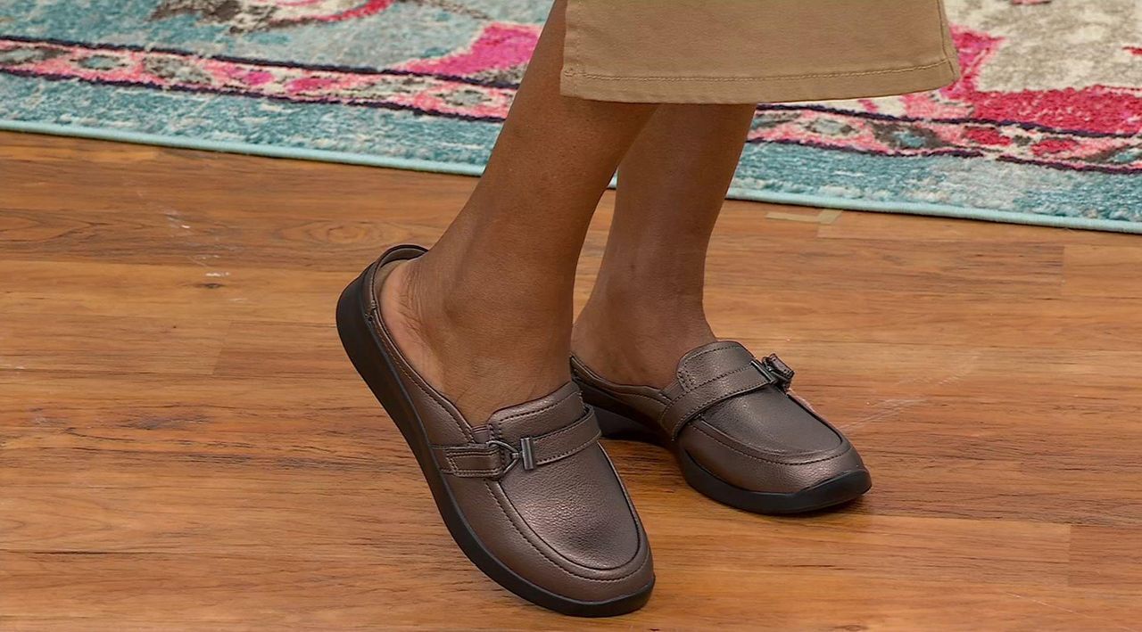 Clarks Collection Ellowyn Amelia Casual Slip-On Mule | HSN