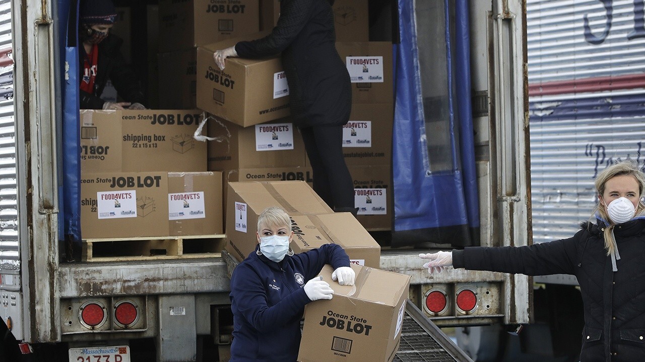 Volunteers across America step up to help neighbors in need during ...