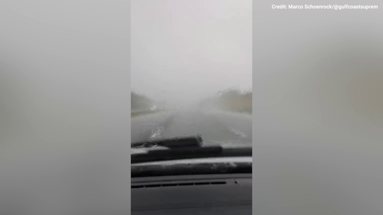 Hurricane Idalia slams Southwest Florida ahead of making landfall | Fox News Video