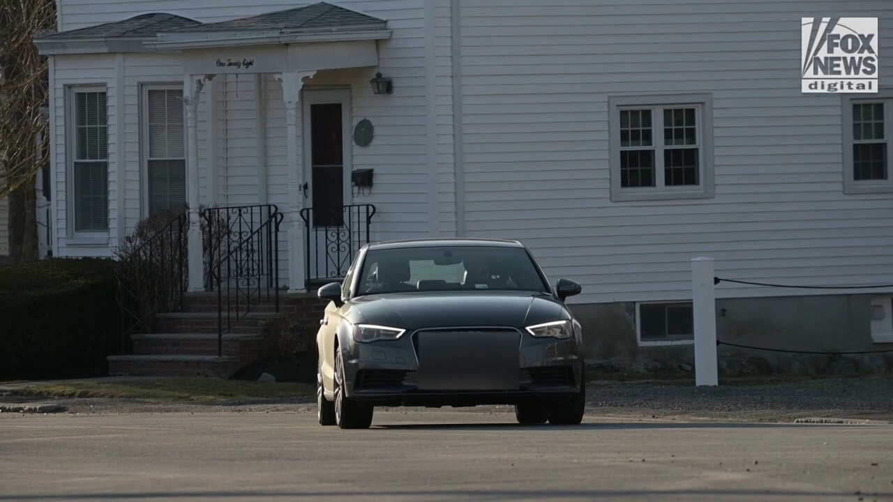 Gem Mutlu drives away from his home | Fox News Video