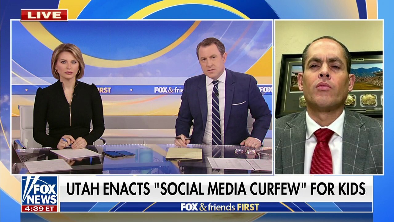 Utah enacts 'social media curfew' for children | Fox News Video