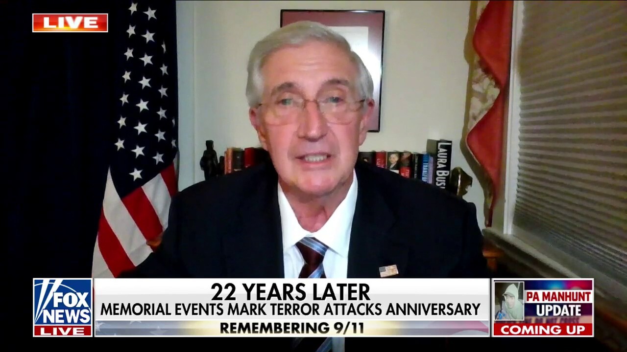 Former White House official recalls telling President Bush about the 9/ ...