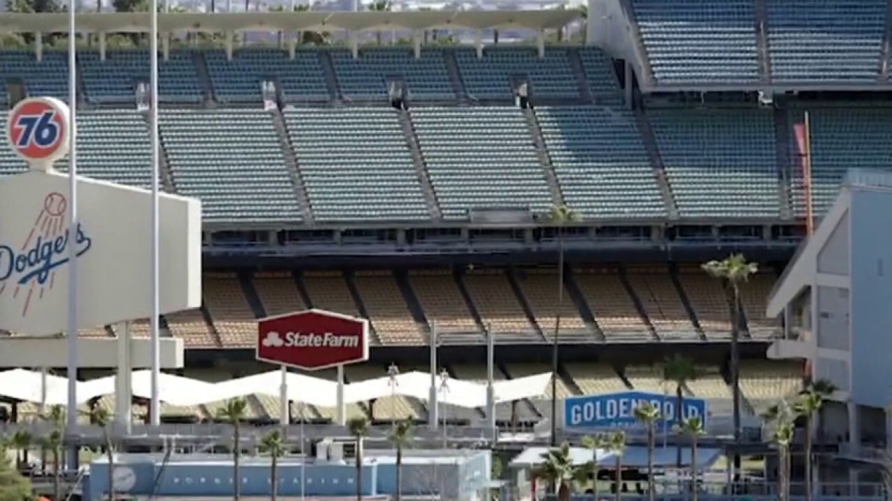 FOX to use virtual crowds for MLB broadcasts | Fox News Video