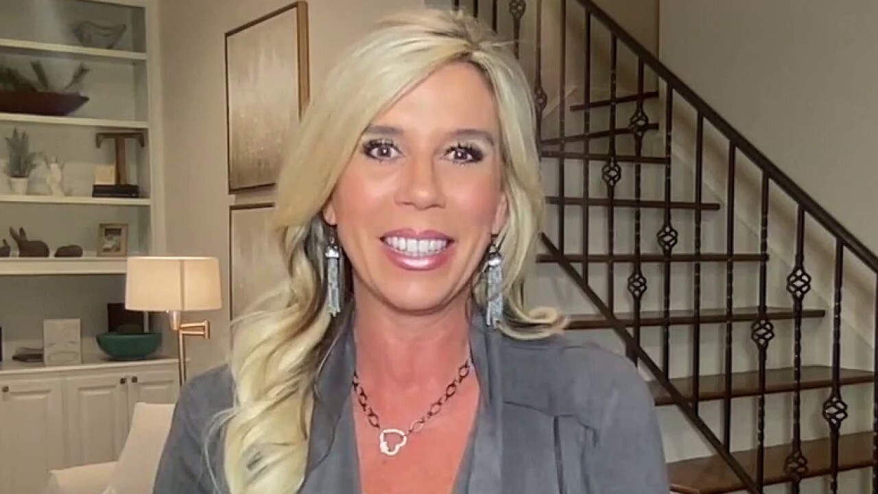 Sarah Thomas on becoming the first woman to officiate in a Super Bowl ...