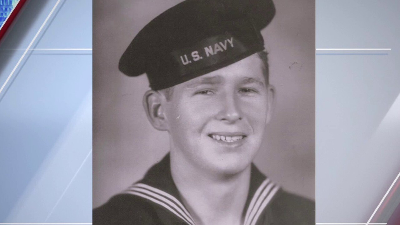 Jack Claiborne describes landing on Omaha Beach in 1944 | Fox News Video