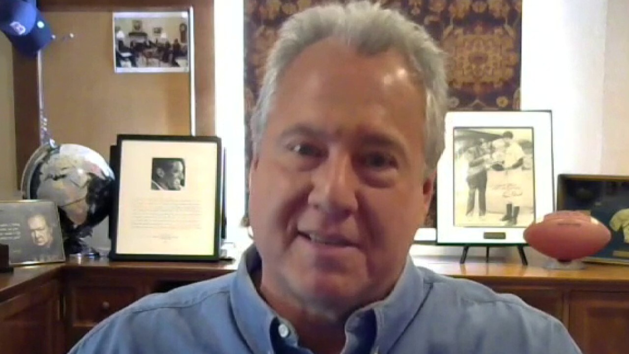 Robert Wolf: We need another relief package | Fox News Video