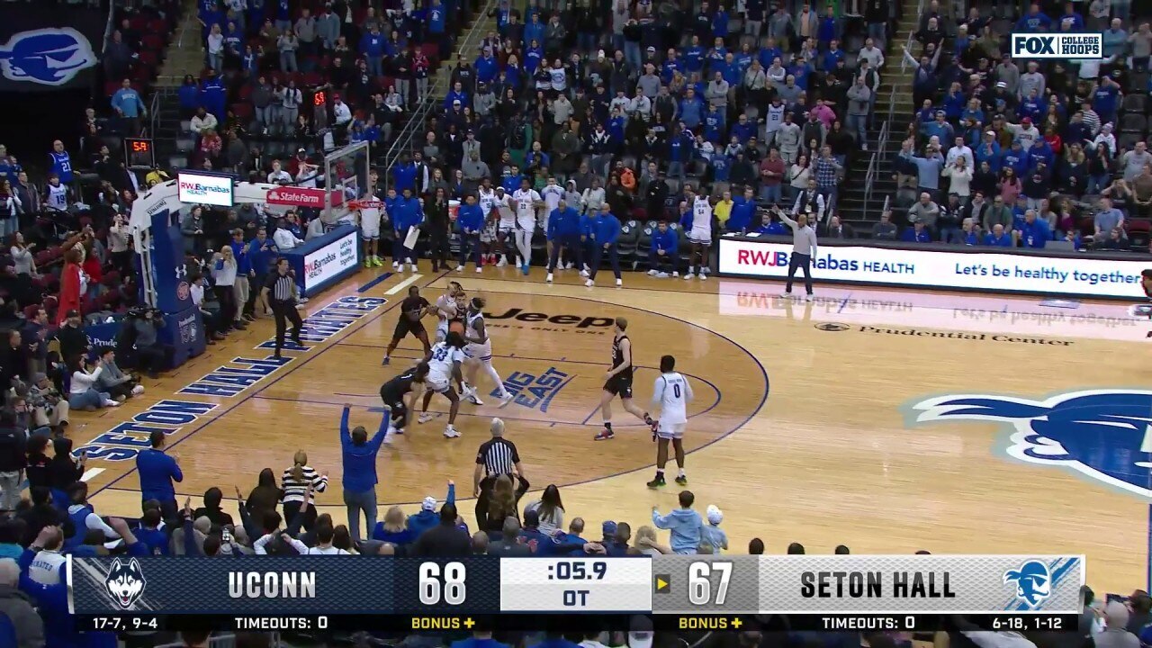 Seton Hall's Scotty Middleton finishes go-ahead layup to defeat UConn ...