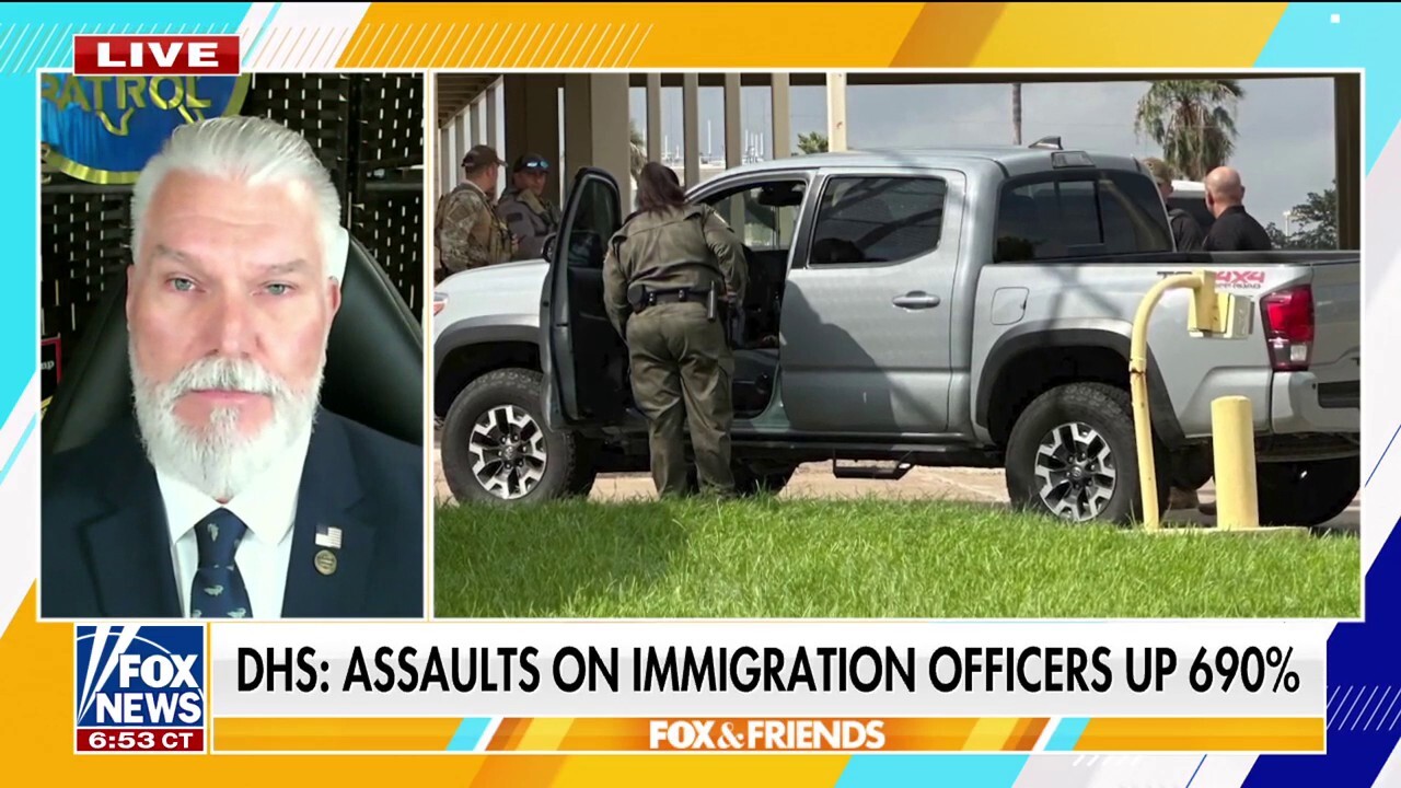 Four officers injured as attacks on ICE, CBP escalate | Fox News Video