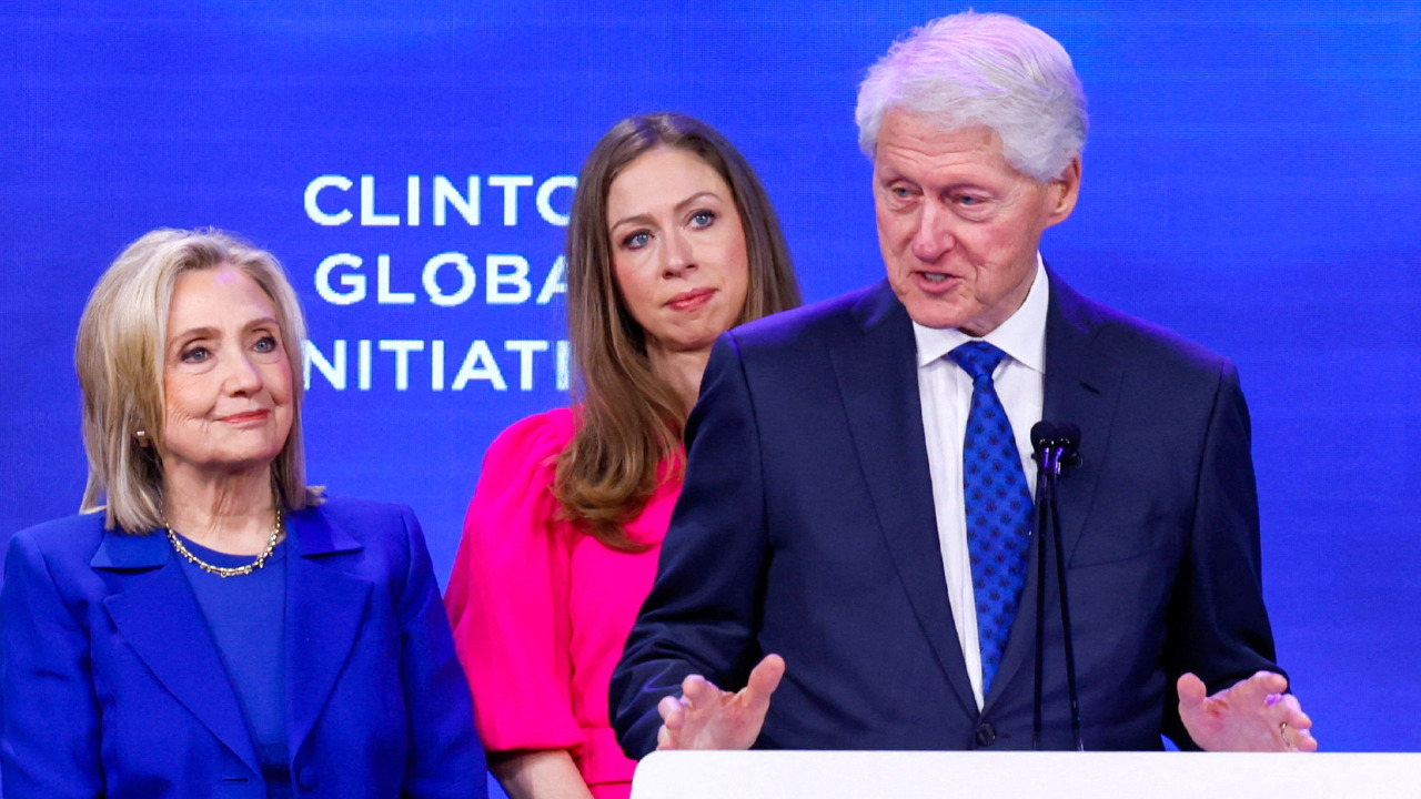 WATCH LIVE: Former President Bill Clinton and Former Secretary Hillary ...