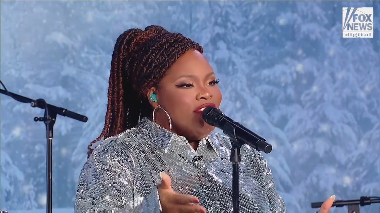 Gospel Star Tasha Cobbs Leonard Previews New Album Hymns With Special