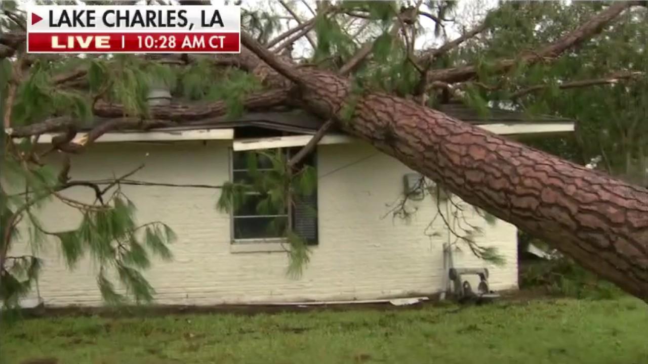 Louisiana resident details tree falling through roof while in his ...