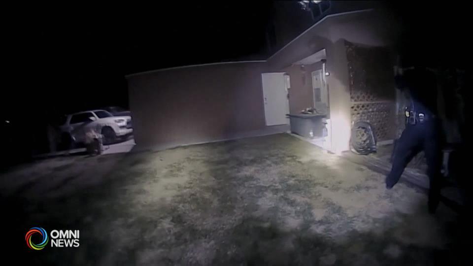 New Mexico police pinagbabaril ang maling bahay, may-ari patay. Apat ... New Mexico police pinagbabaril ang maling bahay, may-ari patay. Apat ...
